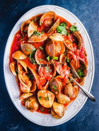 The Best Clams In Red Sauce Recipe - Sip and Feast