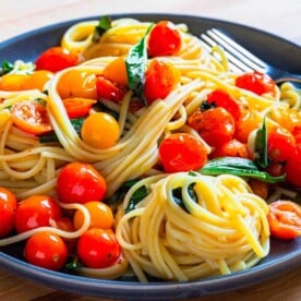 Pasta with Cherry Tomatoes, Fresh Basil and Garlic - Sip and Feast