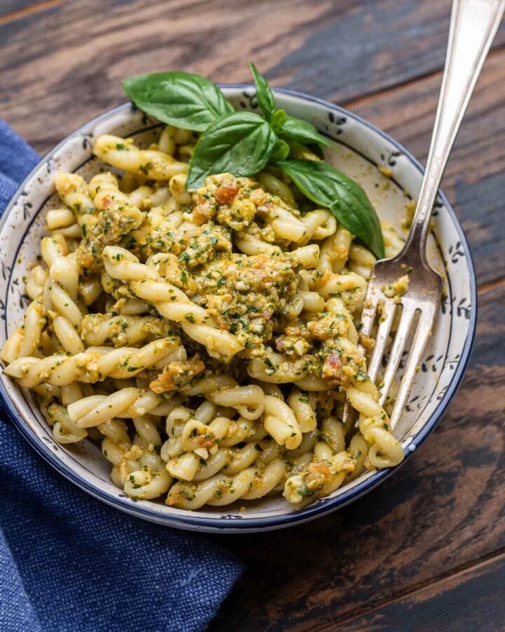 Pesto alla Trapanese - Sip and Feast